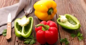 Bell Pepper - All about Heat, Flavor, Uses, Substitutes 🌶️