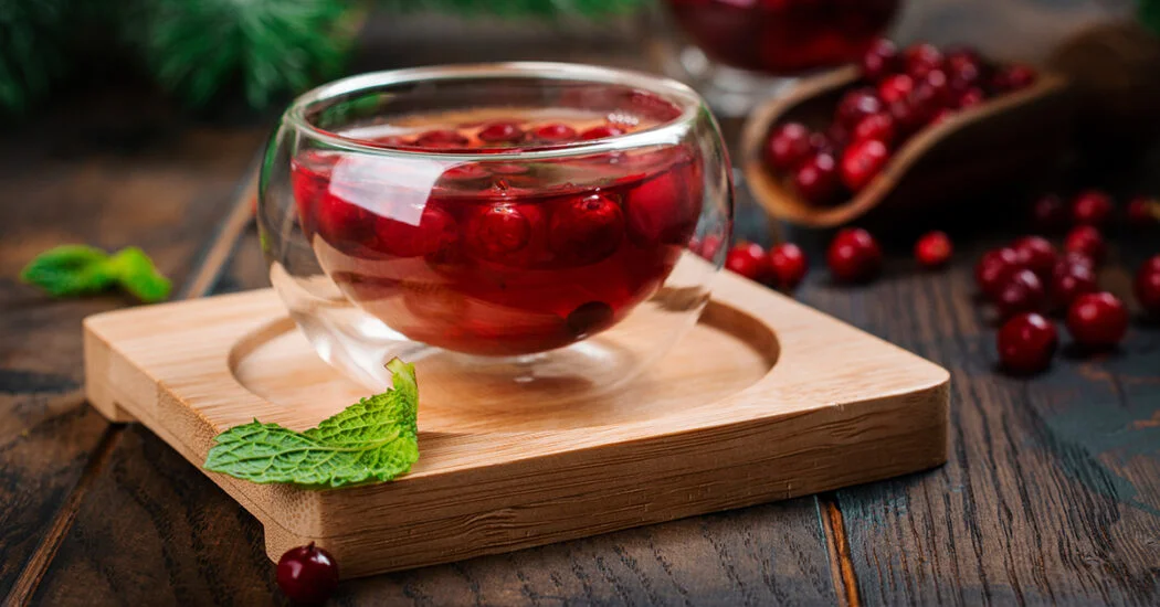 7 Essential Herbs to Combat UTIs Naturally | HolisticWow